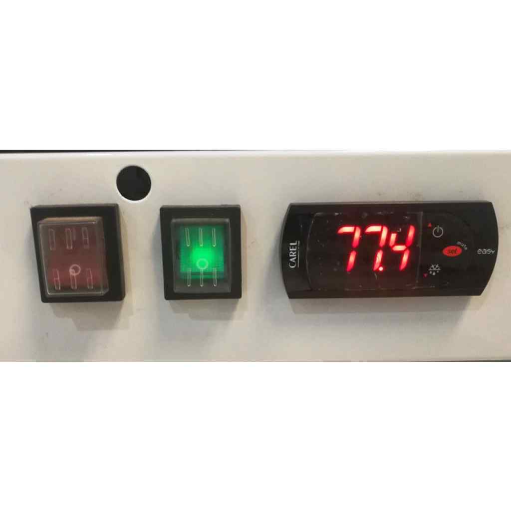 Enfriador exhibidor vertical de 53 pies cubicos MARCA PREMIUM